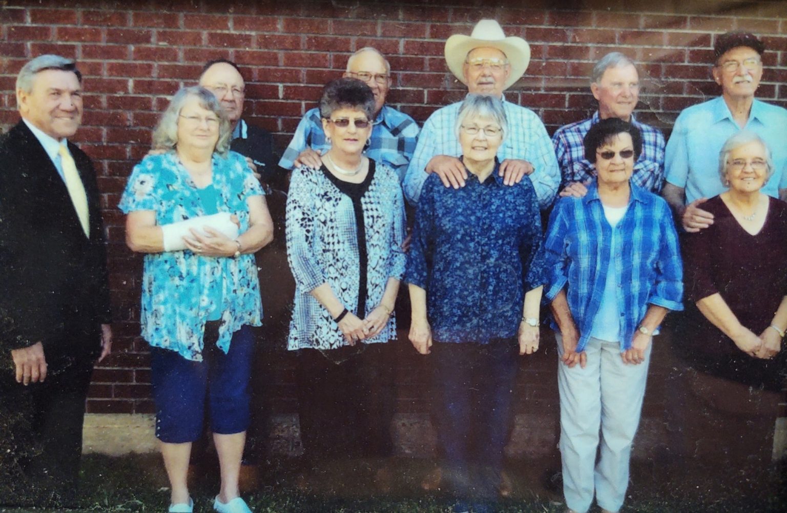 Bro. Kenneth Bobo and Five Couples He Married – Hope Prescott