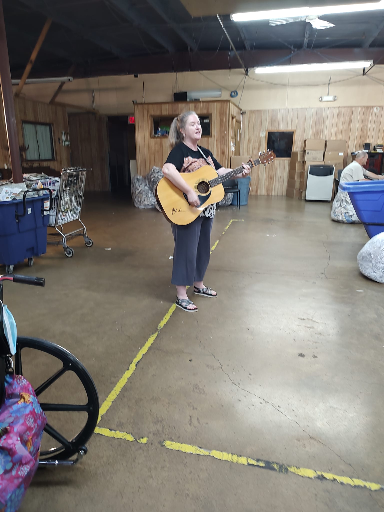 Jennifer Taylor Entertains For ROC – Hope Prescott