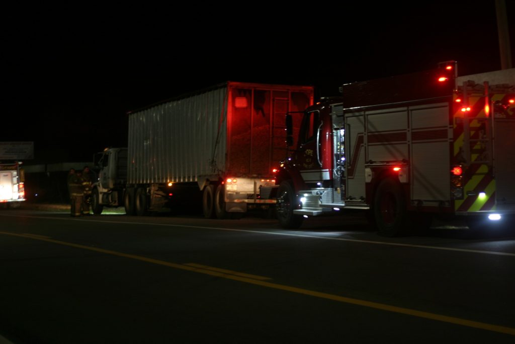 Hope Fire Department Responds to Possible 18 Wheeler Fire at Third and ...