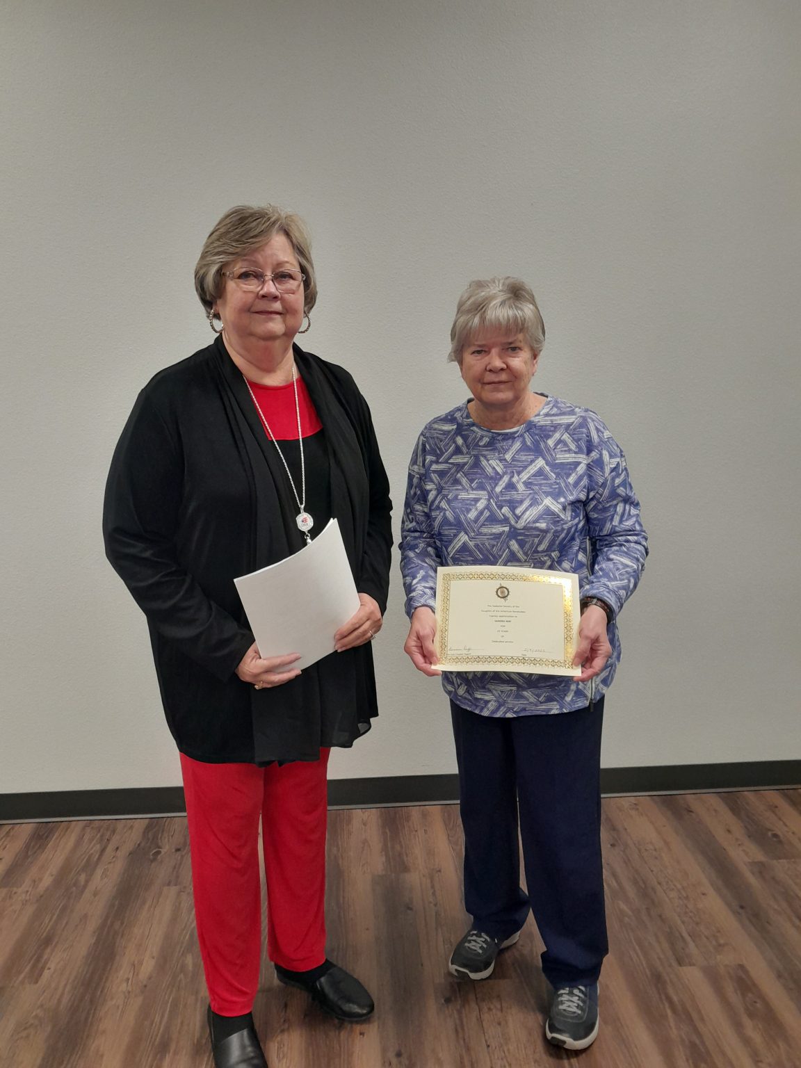 John Cain Chapter of D.A.R. Meets, Sandra May Honored – Hope Prescott