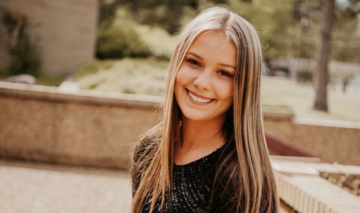Hillery earns Bridge Scholarship – Hope Prescott