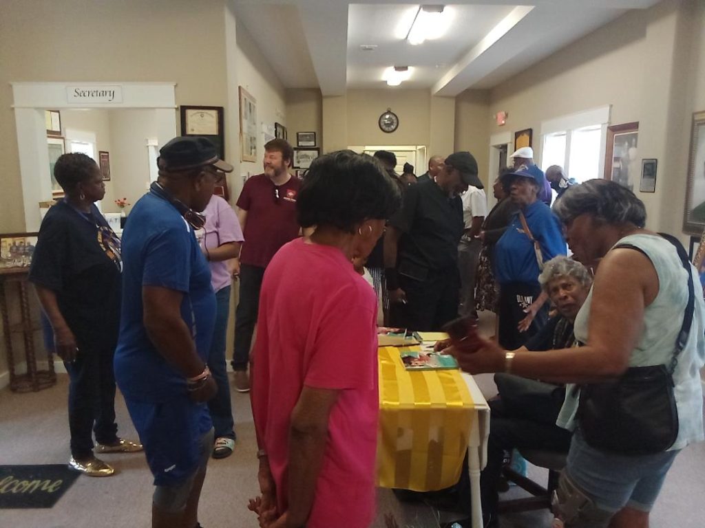 Ketty Lester Visits Yerger Museum in Hope – Hope Prescott