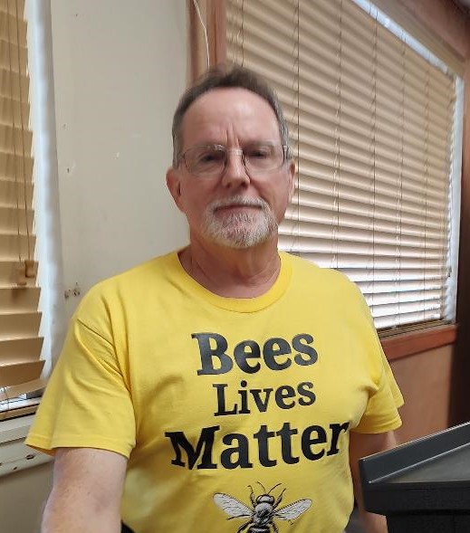 Hope Lions Learn About Honey from Beekeeper Roger Davis – Hope Prescott